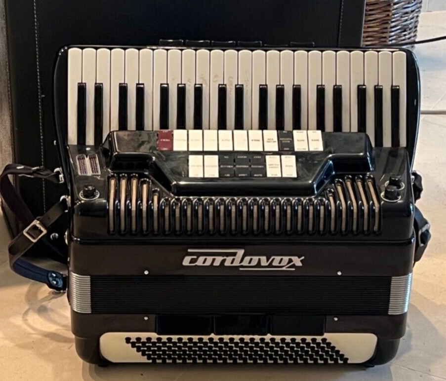1967 Cordovox 3 piece unit Made in Italy Accordion with 2 x 15 ...