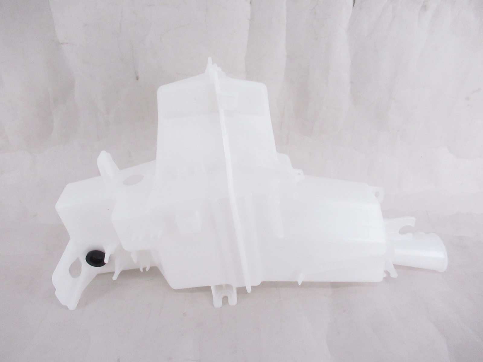 Genuine OEM Kia 98620 D9100 Windshield Washer Fluid Reservoir 2017-2019 ...