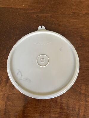 Vintage Tupperware 6.5" Round C Tab LIGHT GRAY Lid #227-44 | eBay
