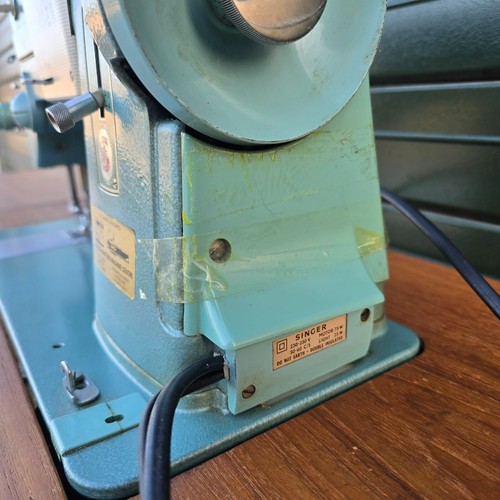 Vintage SINGER 327K Electric Sewing Machine Built into Hideaway Table ...