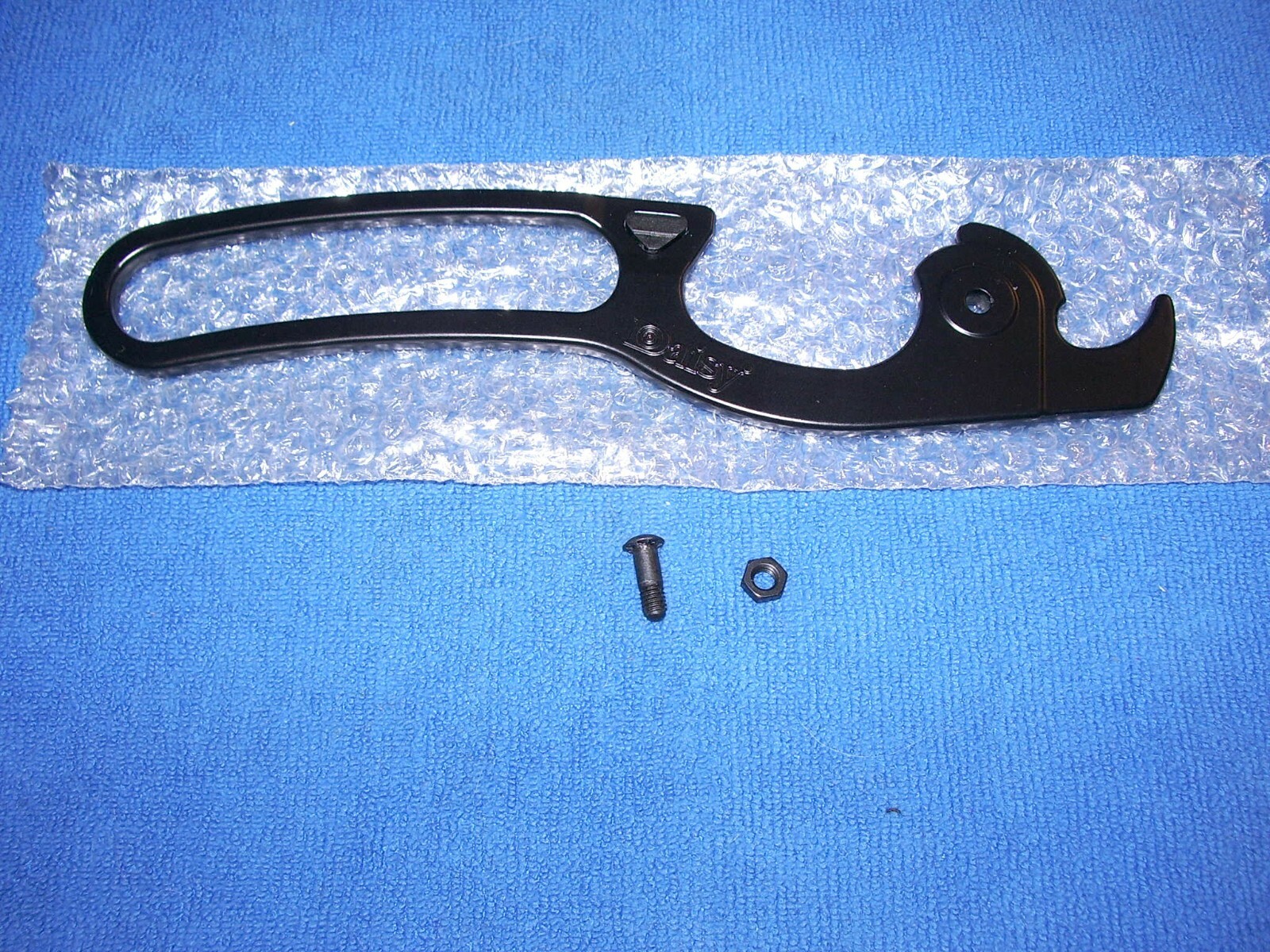 DAISY RED RYDER BB GUN LEVER CURVED METAL COMES WITH A NEW SCREW & NUT ...