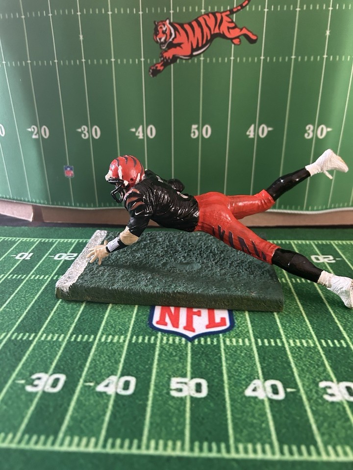 Custom Mcfarlane Bengals Joe Burrow Diving Pass | eBay
