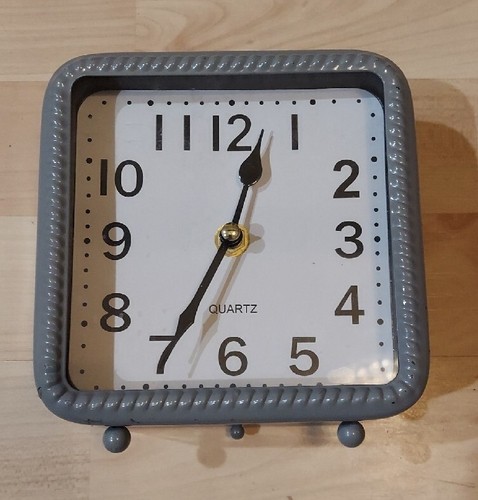 Bronze Standing Alarm Clock HD-1688 Quartz Battery Operated Working 5.5 ...