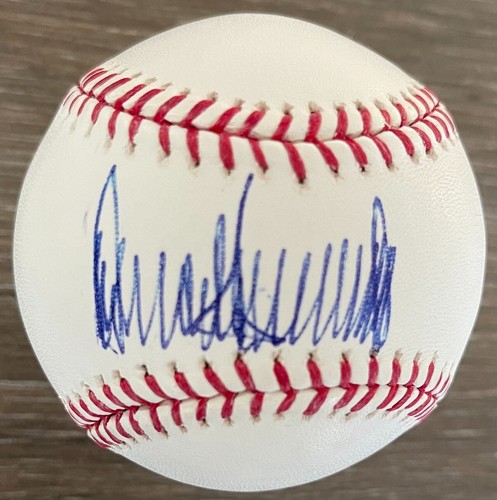 President DONALD TRUMP Signed Autograph Rawlings ROMLB Baseball Sweet ...