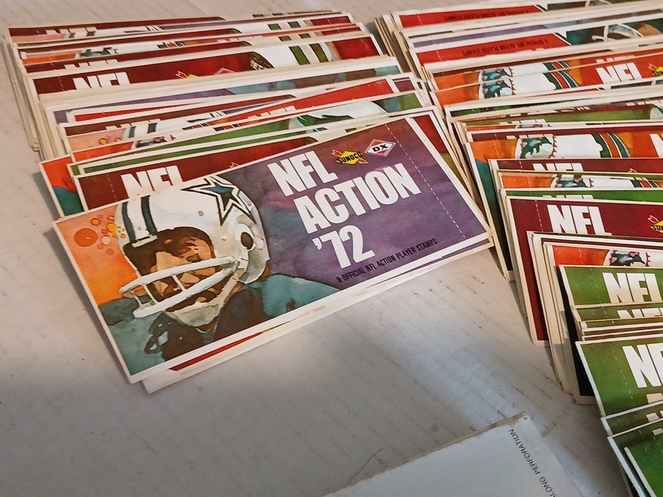 1972 SUNOCO NFL ACTION FOOTBALL STAMPS LOT (120) UNOPENED BOOKLETS ...