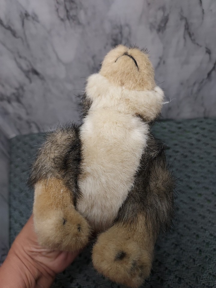 A63 Defenders of Wildlife Mini Howling Wolf Plush 6" Lovey Stuffed Toy ...