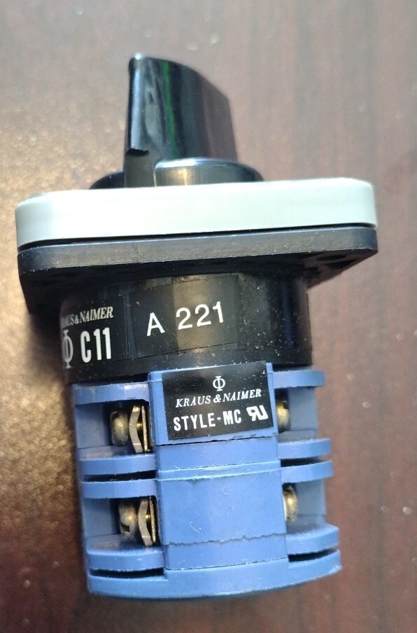 Kraus & Naimer VDE0660-1/BS5419 C11 A221 Rotary Switch VDE 0660-107 ...