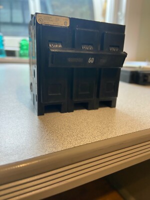 Cutler-Hammer 60 Amp 3 Pole Bolt-On Circuit Breaker - QBHW3060H ...