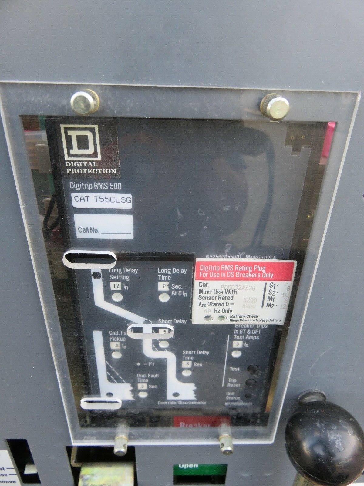 Square D DS-632 3200A Frame 3200A Sensors/RP Air Circuit Breaker DS632 ...