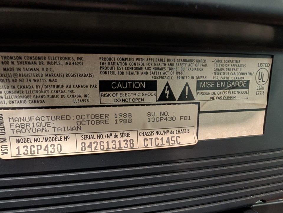 GE 13GP430 13 inch Vintage CRT Television Woodgrain 1988 Tested Works ...