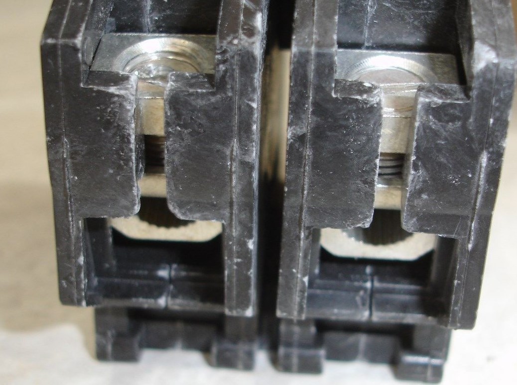 New GE THHQL21125 General Electric Plug in Circuit Breaker 125 amp ...