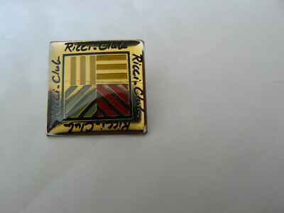 Pin's Ricci Club de Nina Ricci | eBay