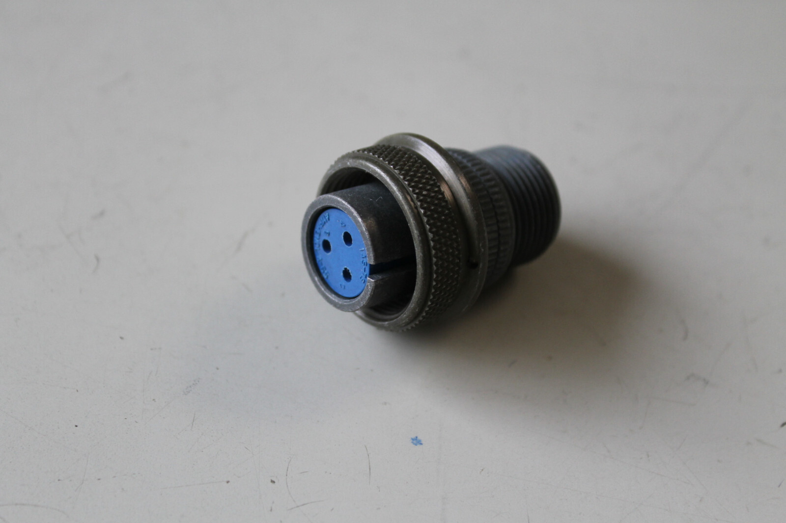 1 EA NOS AMPHENOL ELECTRICAL PLUG CONNECTOR P/N: MS3106-A14S-1S(C) | eBay