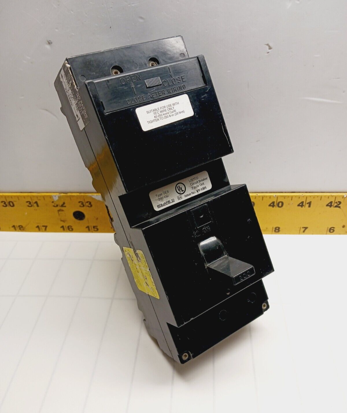 SQUARE D 200 AMP CIRCUIT BREAKER 240 VAC 3 POLE QE3200VH | eBay
