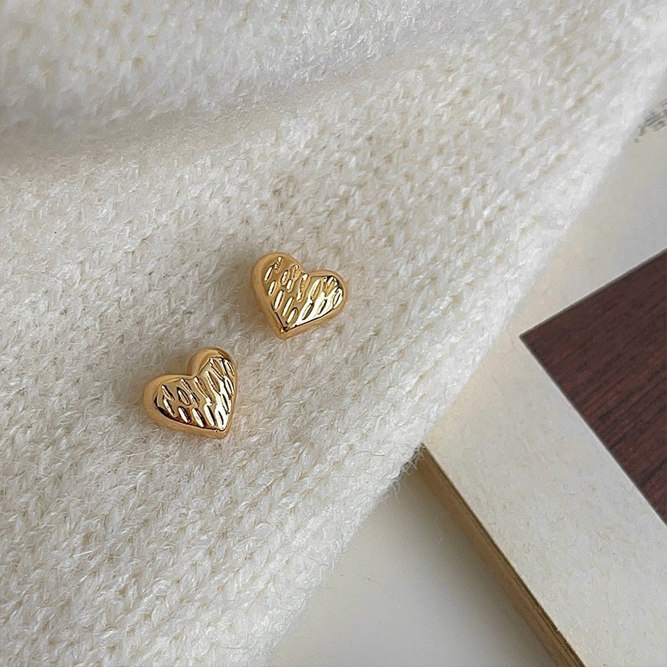 Fashion Jewelry Charming Ear Accessories Enhances Any Outfit Stable And ...