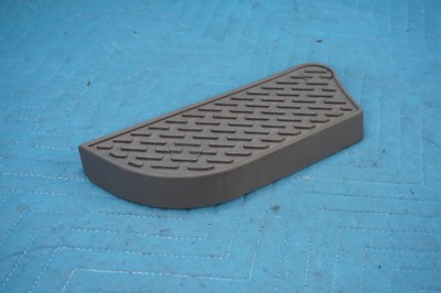 Lexus LX470 Rear Driver Side Floor Mat Plate Gray 58626-60020 1998-2007 ...