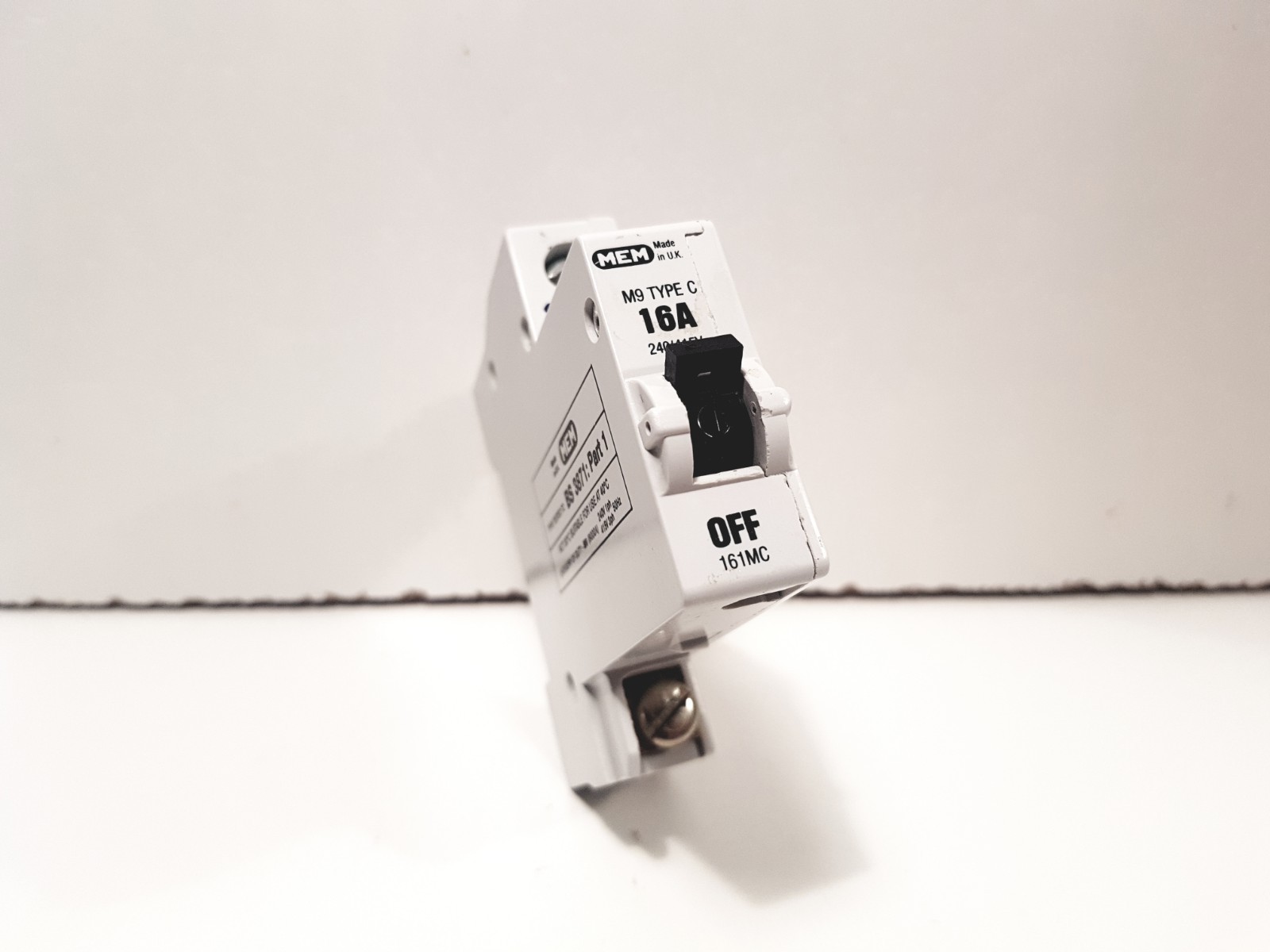 MEM MEMSHIELD 1 MCB CIRCUIT BREAKERS M9 6A 10A 16A 20A 32A TYPE 2, 3, 4 ...