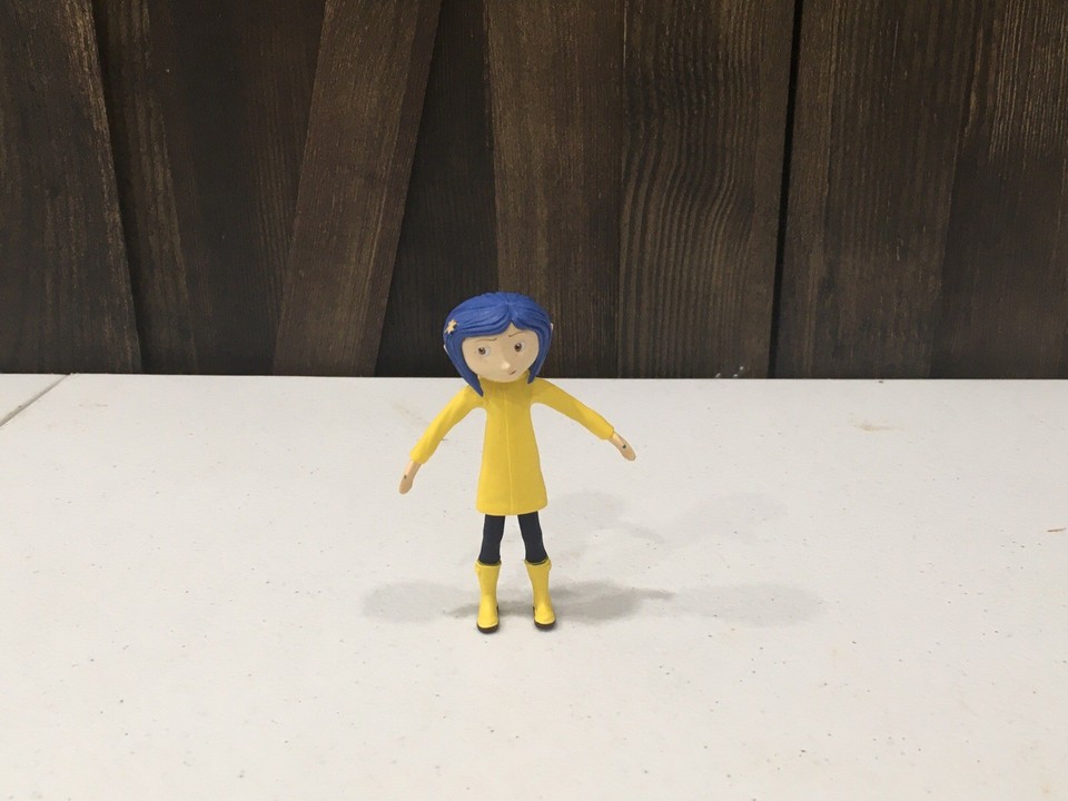 NECA Toys Coraline Bendy Mini Figures Gold And Yellow Rain Coat ...