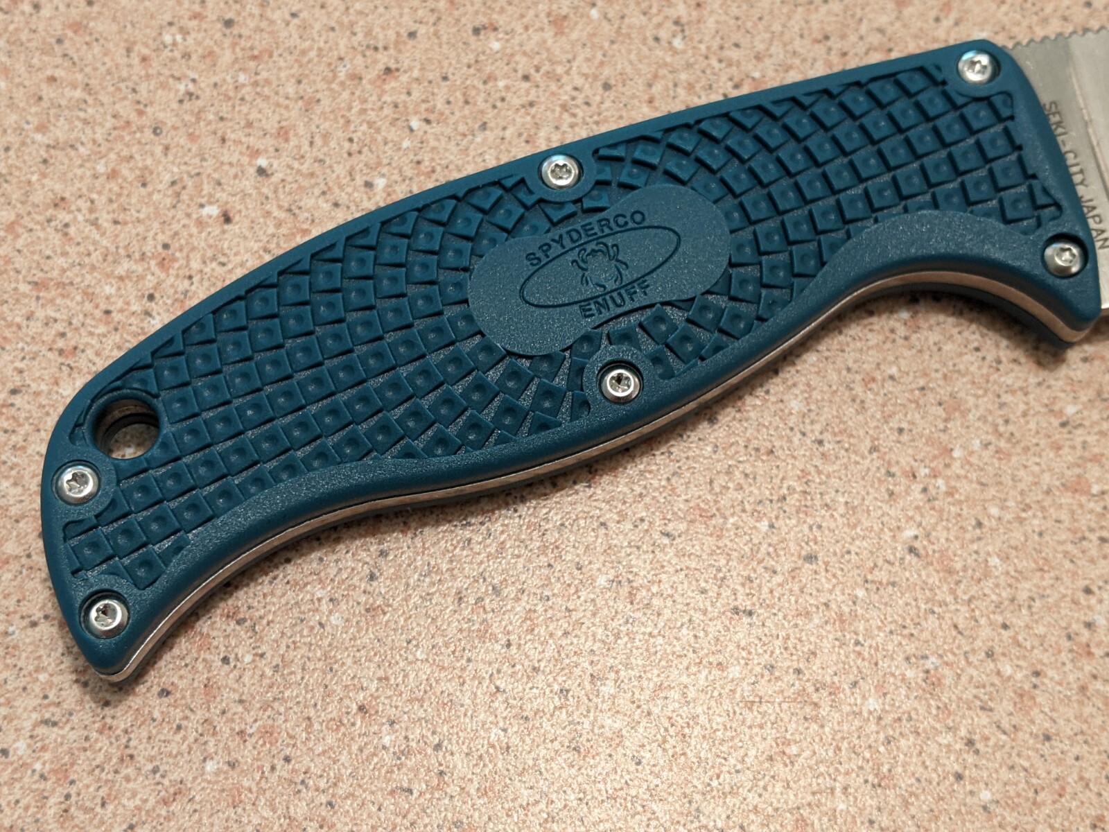 Spyderco - FB31PBL2K390 Enuff 2 Fixed VG-10 Leaf Blade Knife Blue FRN ...