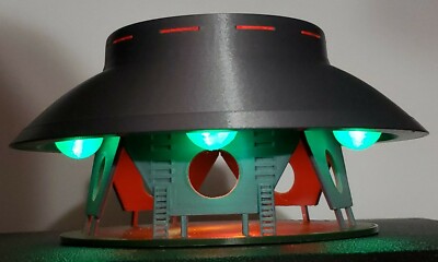 The Invaders UFO/Flying Saucer - Large - Landed With Stand & lights | eBay