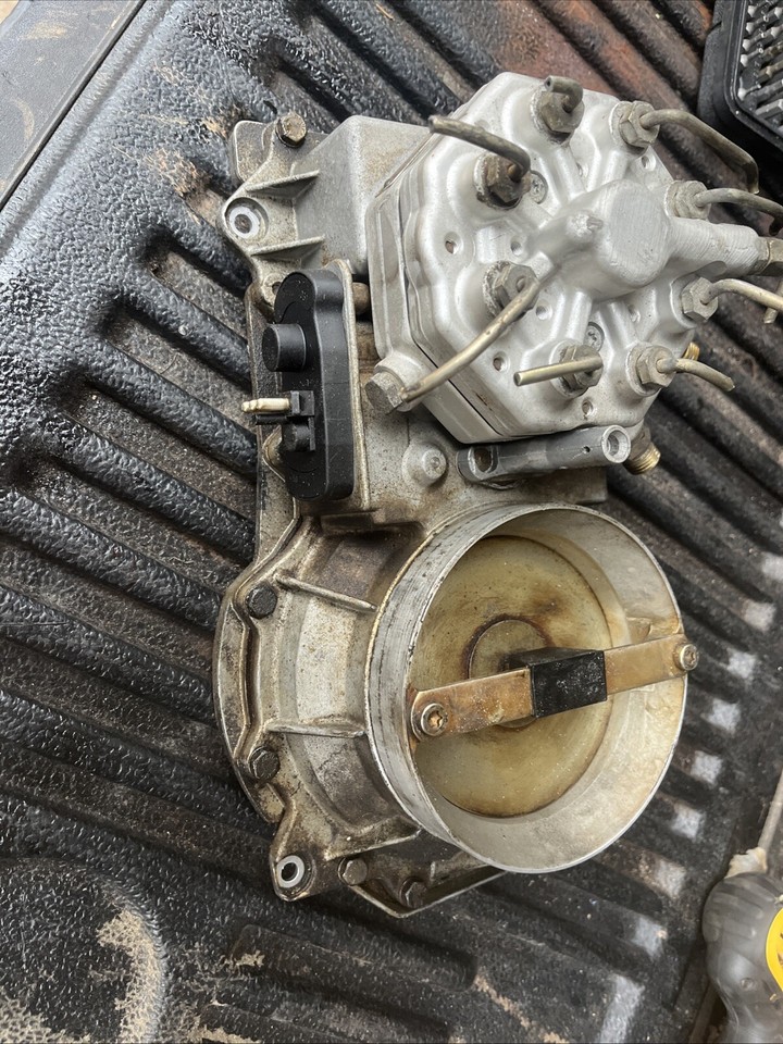 FUEL GAS DISTRIBUTOR INTAKE TESTED MERCEDES W126 560 SEL (1986-1991 ...