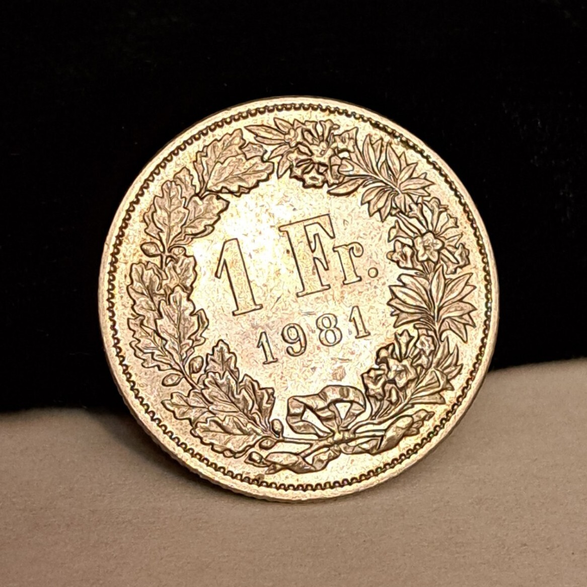 Switzerland 1 Franc Coin International Money Helvetia 1981 | eBay