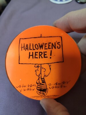 Vintage 70s Peanuts Schroeder Halloween Lenticular Pin | eBay