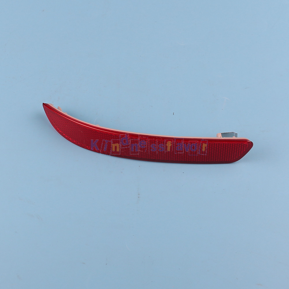 RH Rear Bumper Reflector Light Lamp 63217158950 For BMW E70 E71 X5 X6 ...