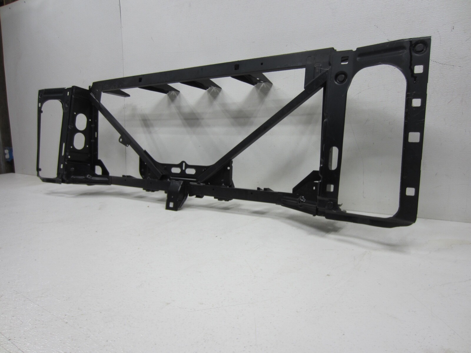 2015 2016 2017 2018 2019 2020 CADILLAC ESCALADE TAHOE RADIATOR SUPPORT ...