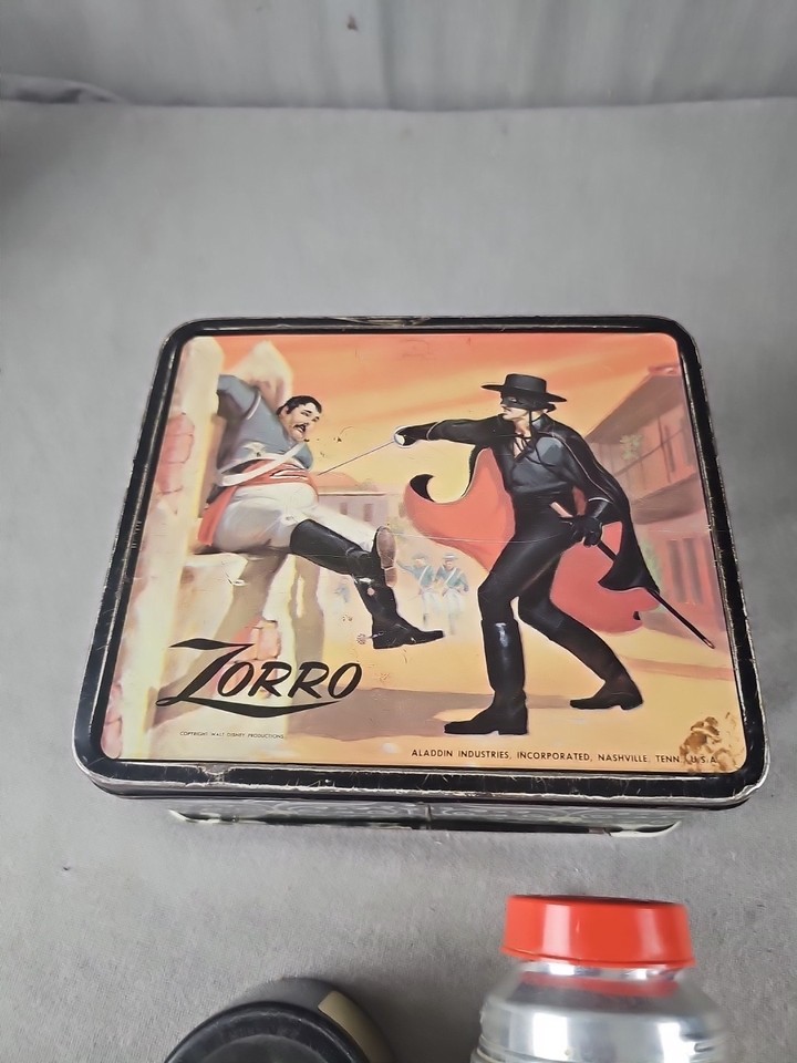 Vintage 1958 Aladdin Disney Zorro Walt Disney Lunch Box With Thermos | eBay
