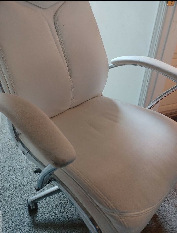 Comfortable & Stylish REALSPACE Executive Office / Gaming Chair | eBay