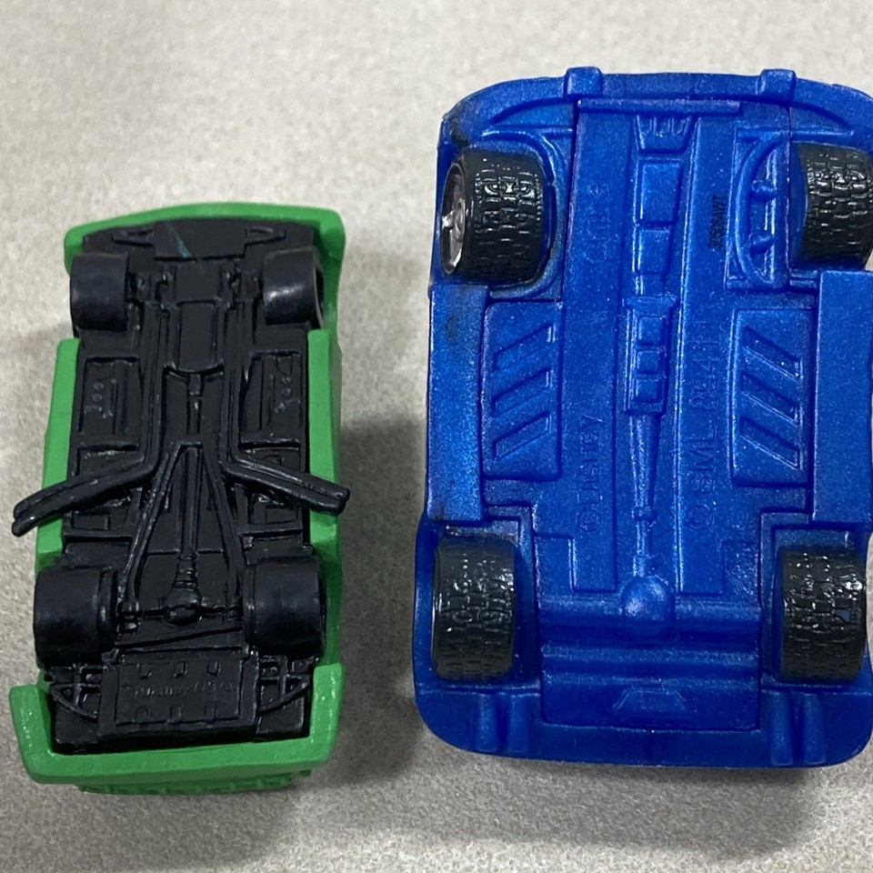 Disney Pixar Cars Transforming Lightning McQueen race track. 6 Mini ...