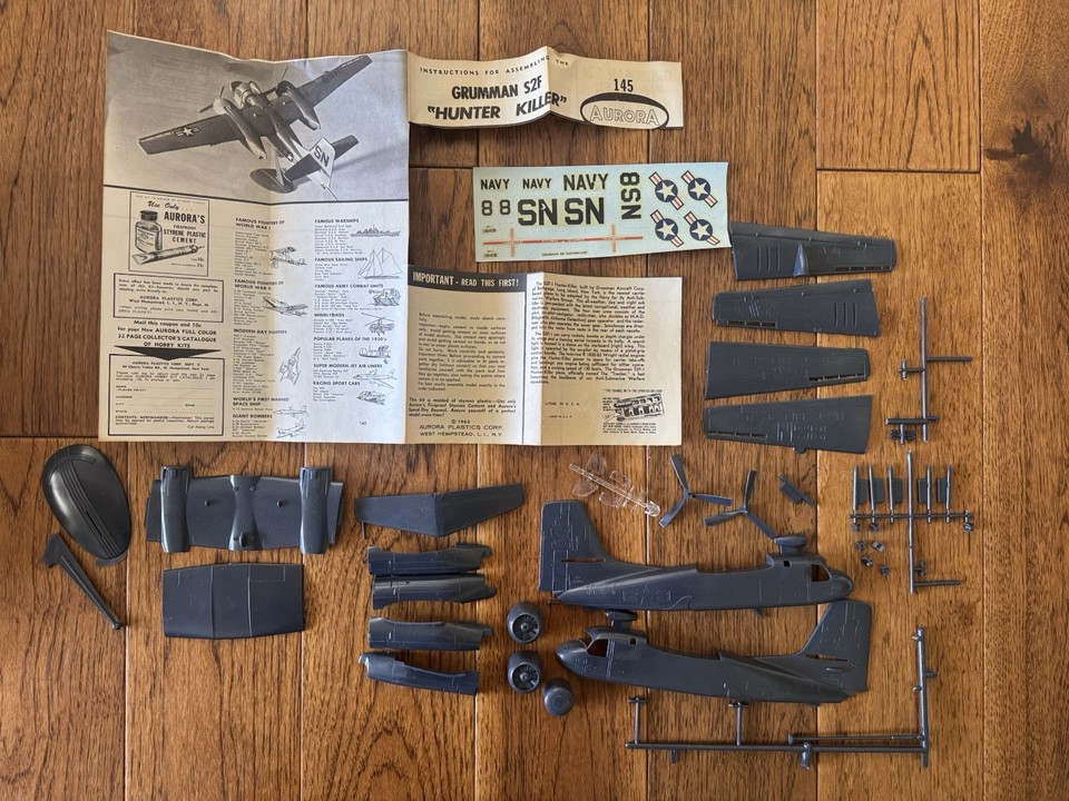 VINTAGE 1963 AURORA GRUMMAN S2F TRACKER HUNTER KILLER MODEL KIT NO. 145 ...