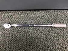 Snap-on Tools 1/2" Drive Torque Wrench QJR3200A Click Type 200lb for ...