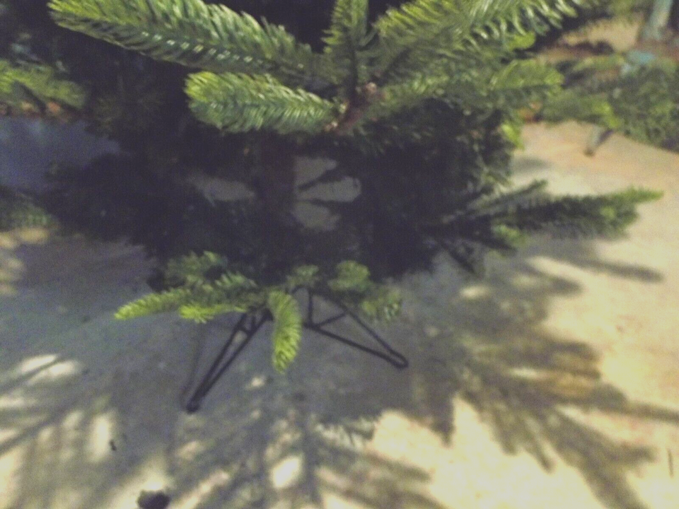 5 1/2 - 6 ft Scandinavian Sparse layered CHRISTMAS TREE new Easter open ...