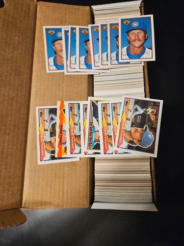Huge Player Lot of 800+ Robin Yount Baseball Cards - Inserts, Base ...