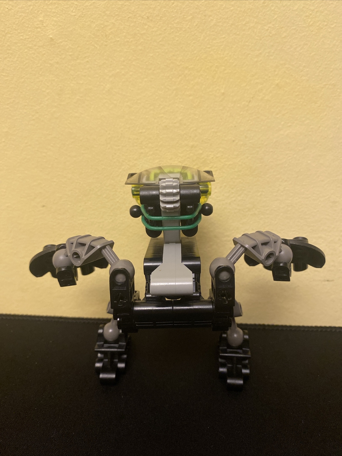 LEGO Bionicle - 8561 Bohrok Nuhvok w/ Bo Krana Mask 100% Complete ...