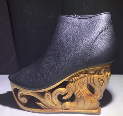 NEW Horse Hand Carved Wooden Platform Wedge Heel Shoe Size 7 Custom ...