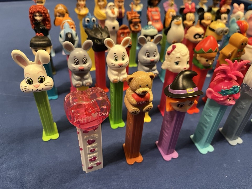 Pez Dispensers Lot 57 pcs Cartoon Characters, Disney, Holiday Theme | eBay