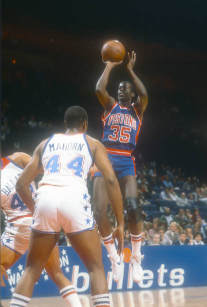 Phil Hubbard of the Detroit Pistons 1981 Basketball Photo 1 | eBay ...