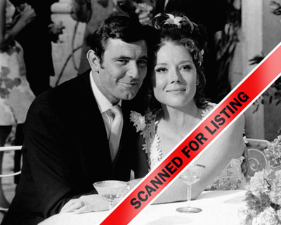 JAMES BOND & TRACY 8X10 PHOTO #7639 GEORGE LAZENBY & DIANA RIGG OHMSS ...