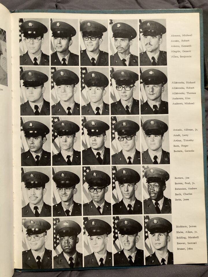 1974 US Army Training Center Fort Polk Louisiana Company E Yearbook | eBay
