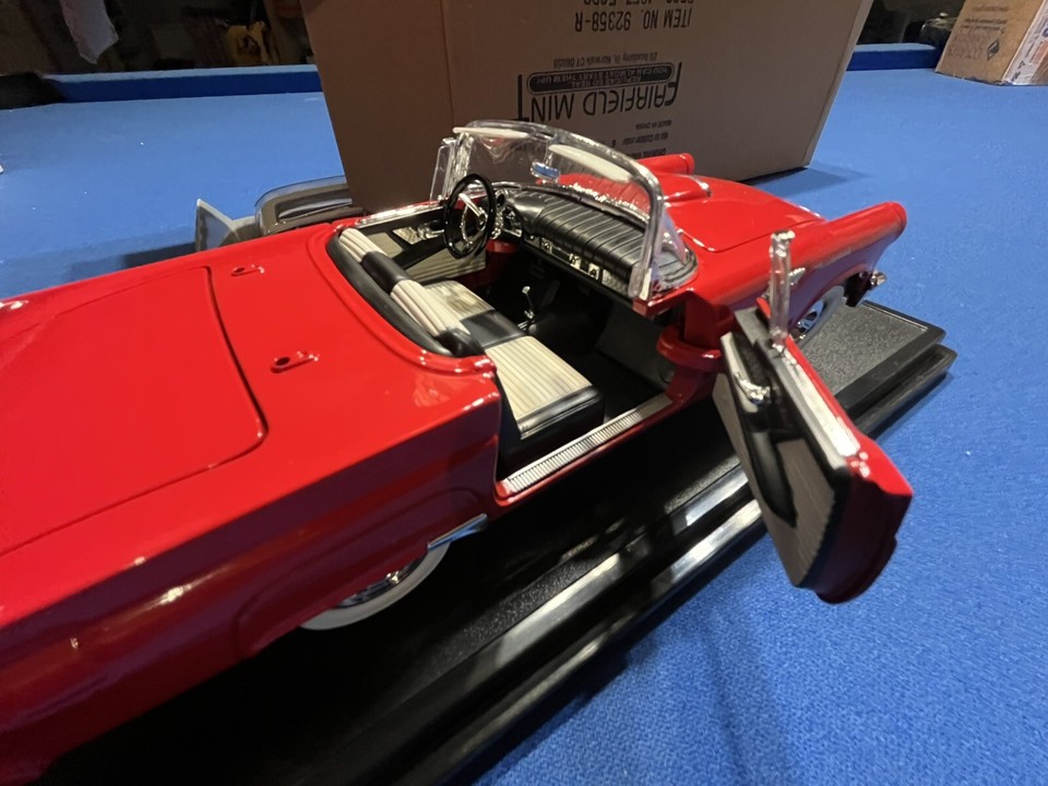 Fairfield Mint 1957 Ford Thunderbird 1:18 Road Signature Red ...