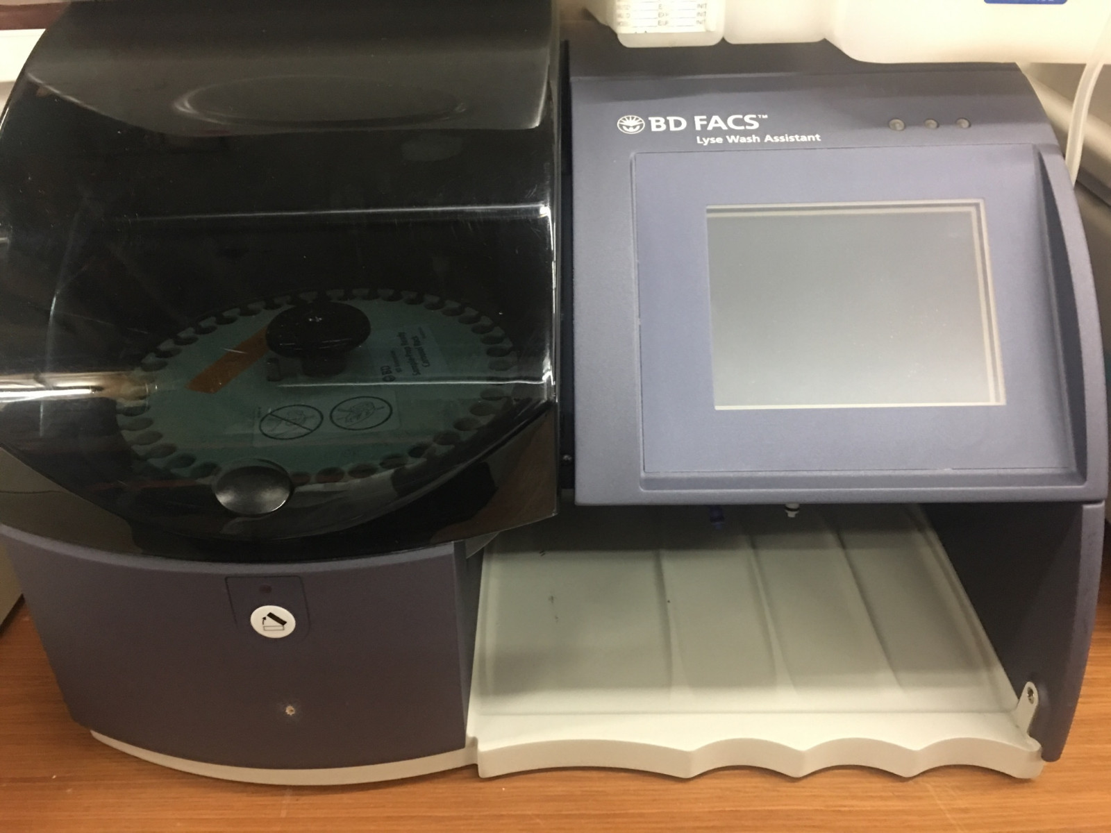 BD FACS Lyse Wash Assistant Powers up with no errors | eBay
