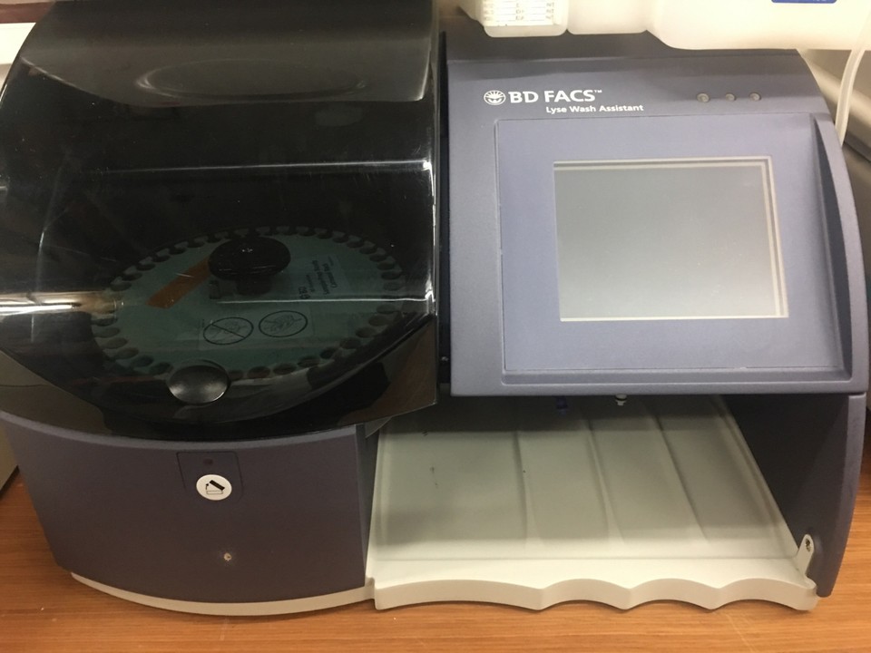 BD FACS Lyse Wash Assistant Powers up with no errors | eBay