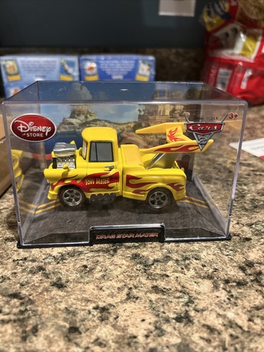 Disney Pixar Store exclusive Cars 2 Drag Star Mater 1:43 Scale in case ...