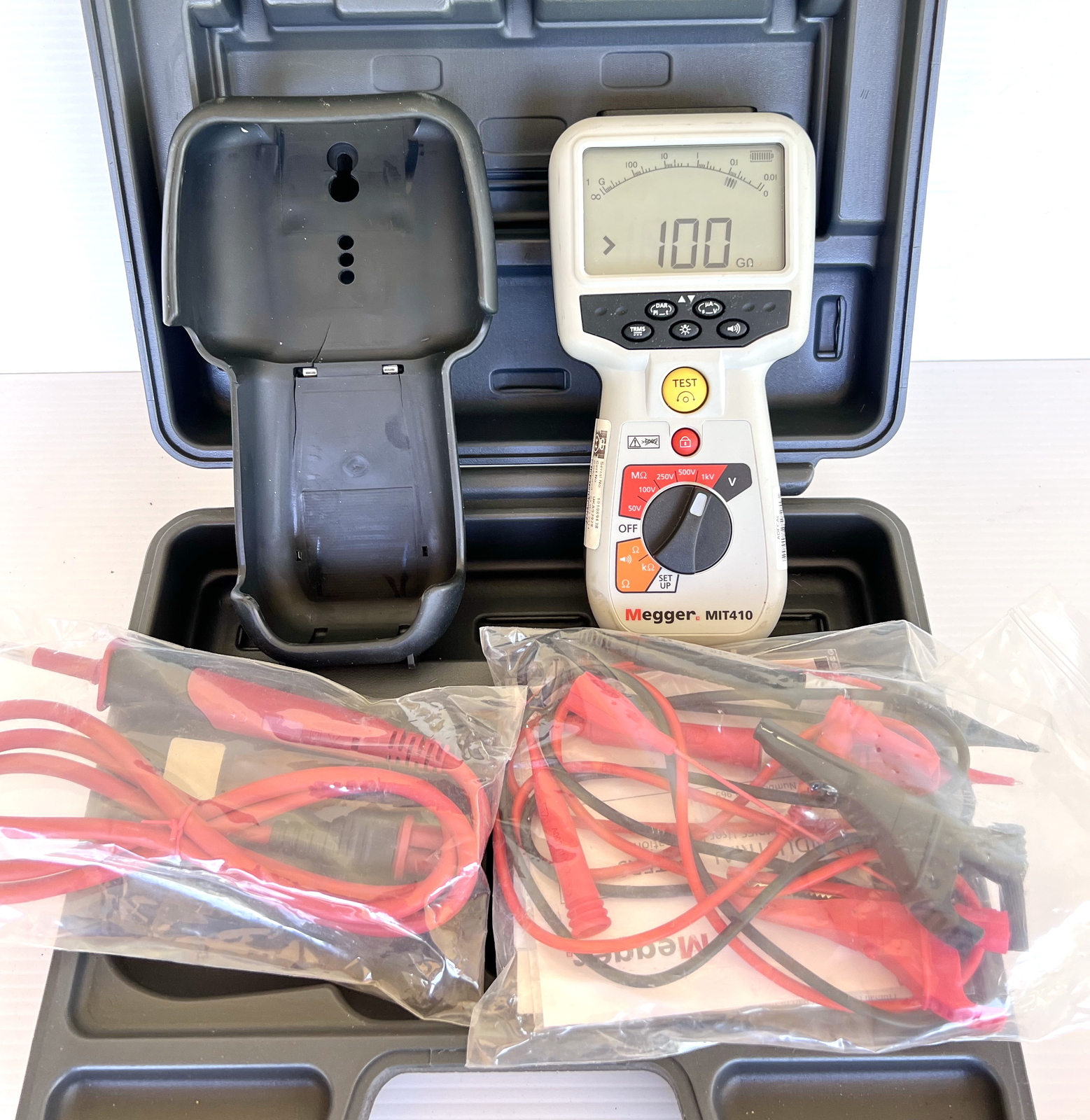 Megger MIT410 Insulation Tester Megohmmeter With Case for sale online ...