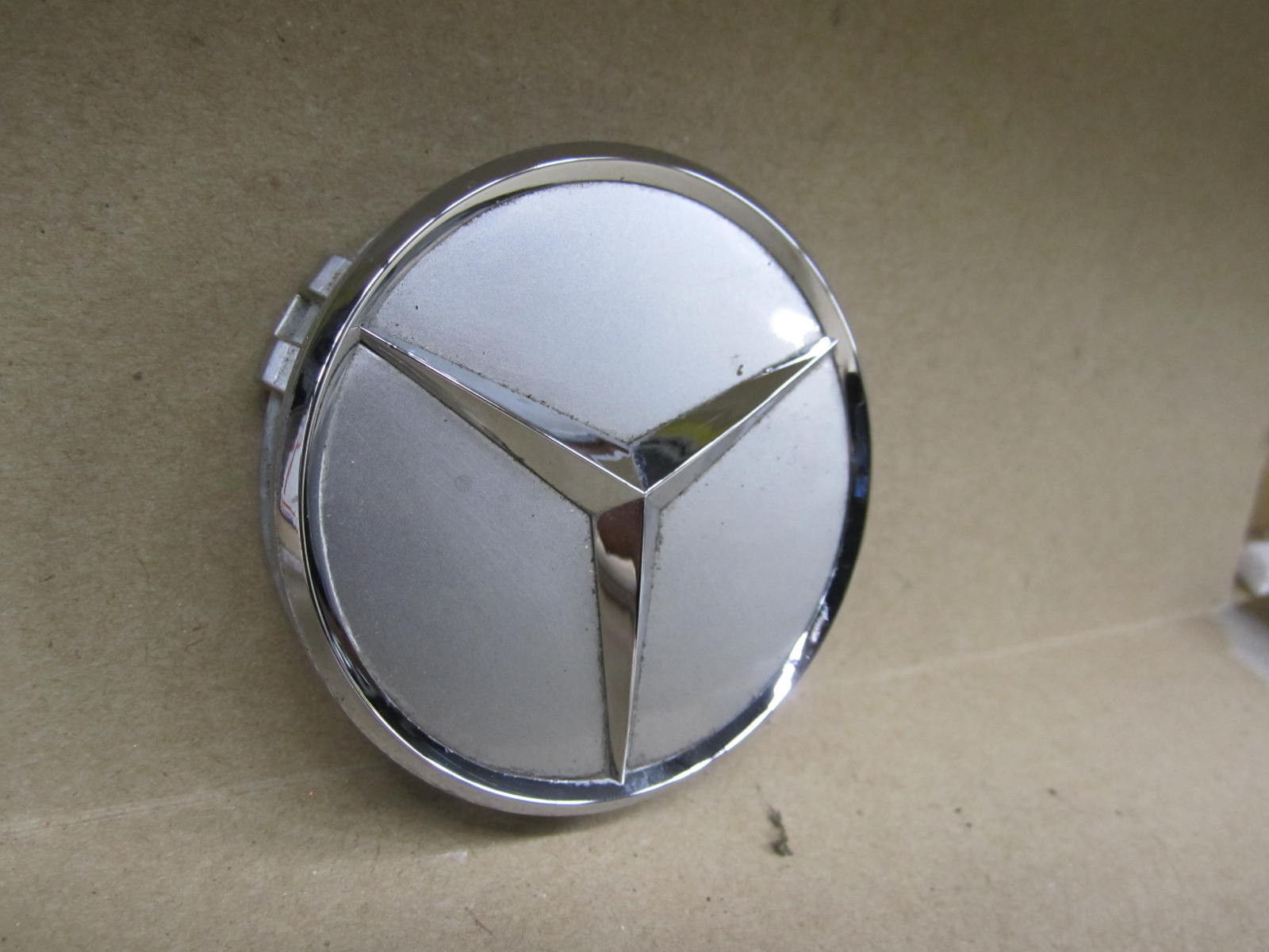 # 2204000125 MERCEDES BENZ WHEEL CAP CENTER CAP OEM # 220 400 01 25 OEM ...