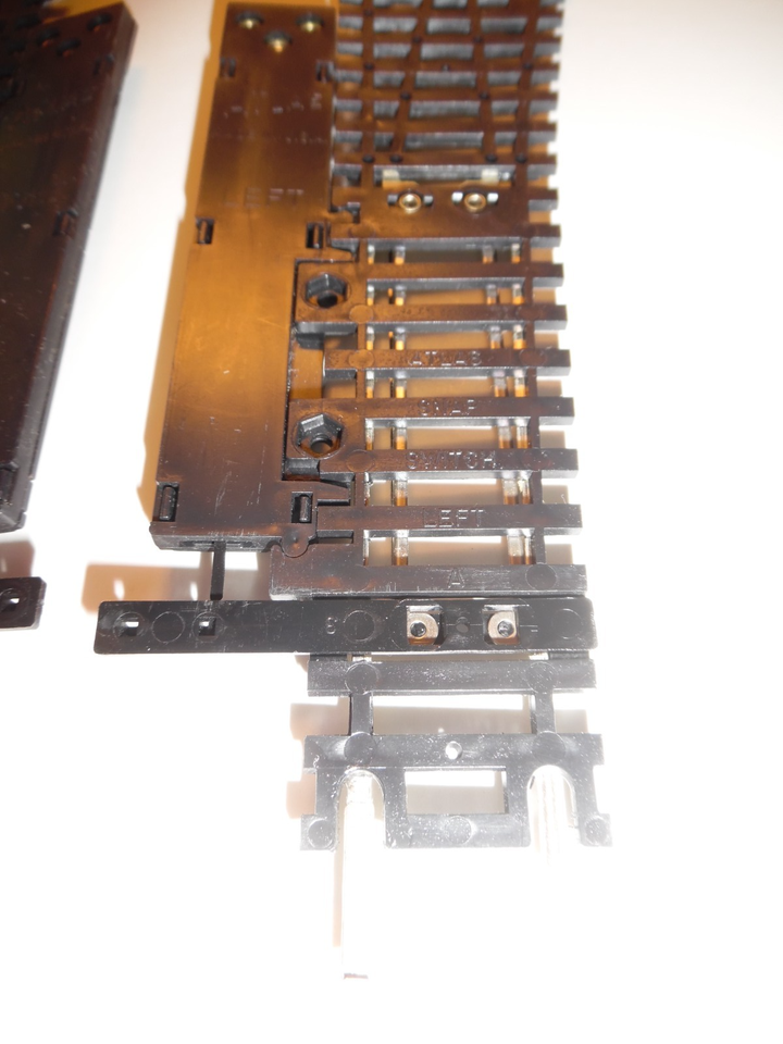 2 Atlas HO Train Track Remote Control Snap Switches LH & RH NICKEL ...