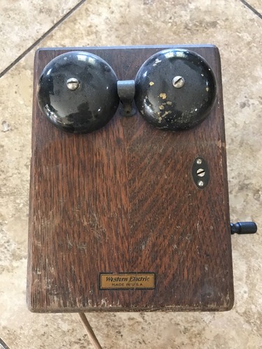 VINTAGE WESTERN ELECTRIC MAGNETO HAND CRANK TELEPHONE & RINGER BOX OAK ...